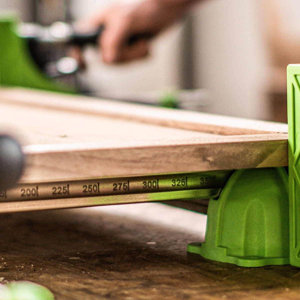 Glue Ups: A Quick Guide to Clamping Pressure in Woodworking